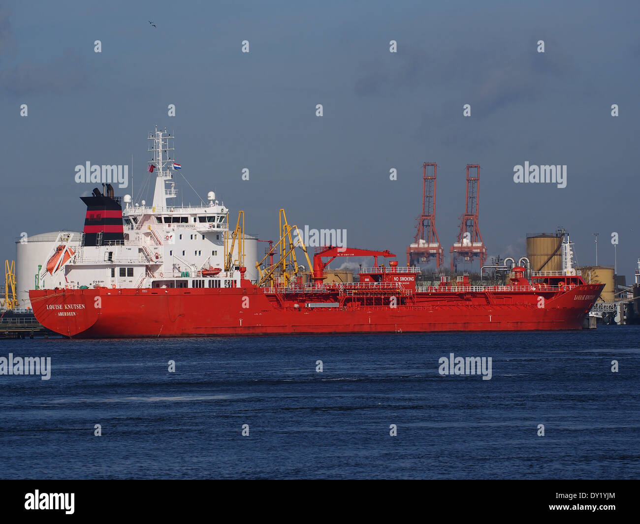 The Louise Knoetsen is a cargo vessel identified by IMO number 9442249 ...