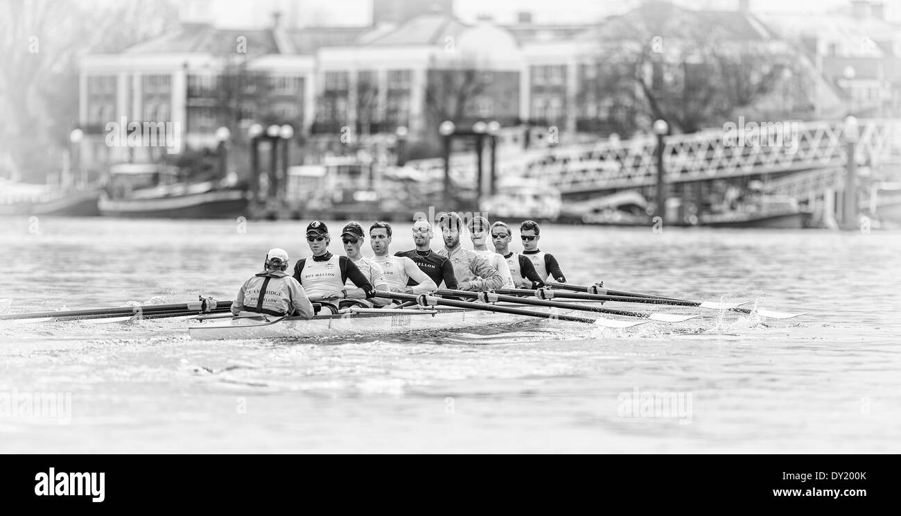 Cambridge university rowing club Black and White Stock Photos & Images ...