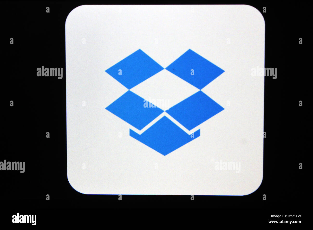 Dropbox hi-res stock photography and images - Alamy