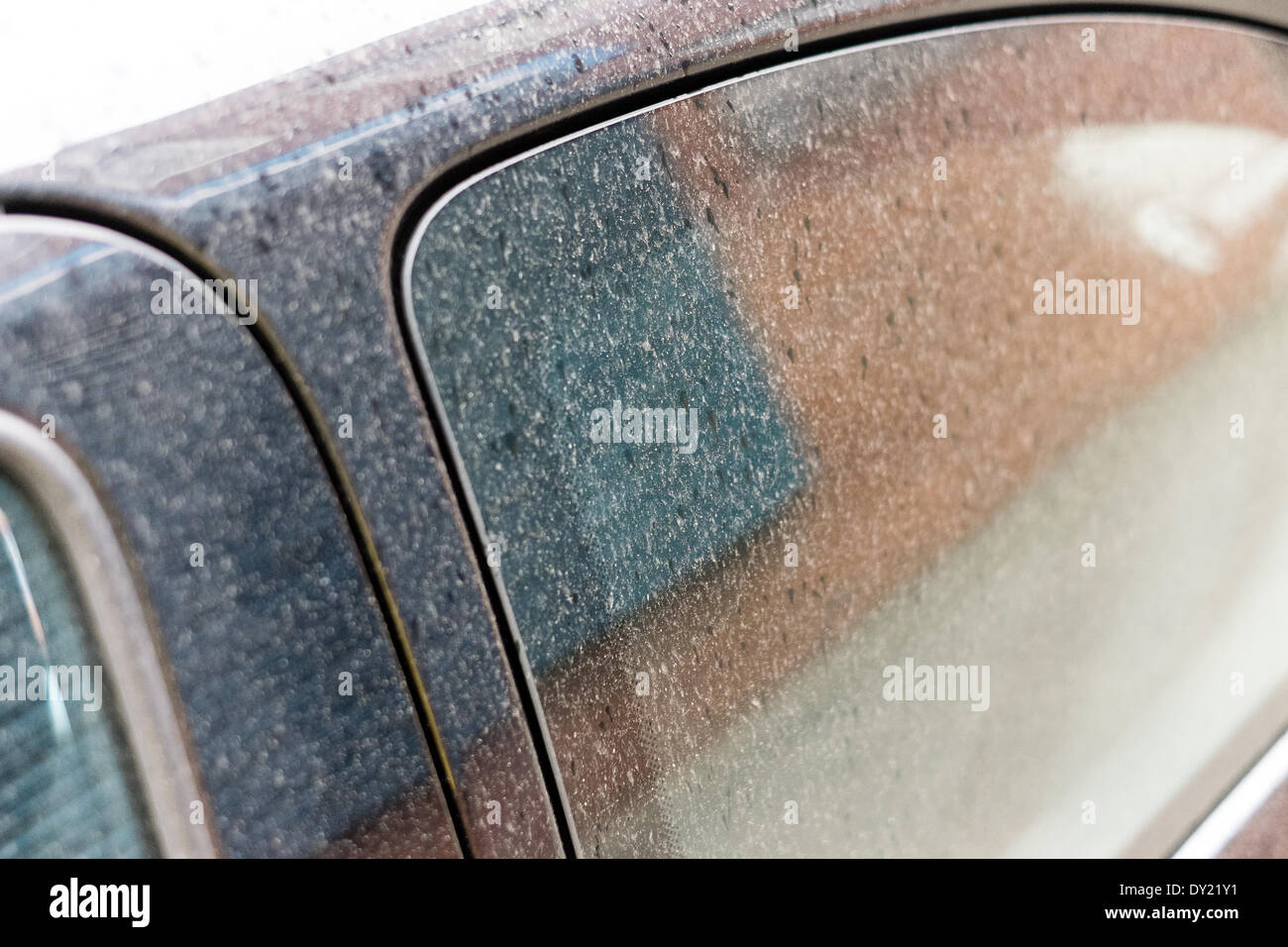 Liverpool, UK. 3rd April 2014. A car covered in Saharan sand in ...