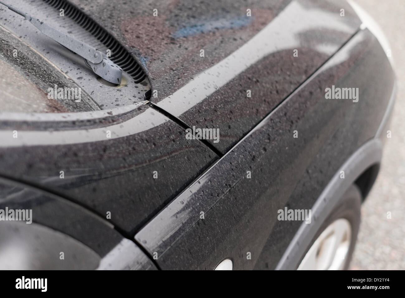 Car covered with sahara dust hi-res stock photography and images - Alamy