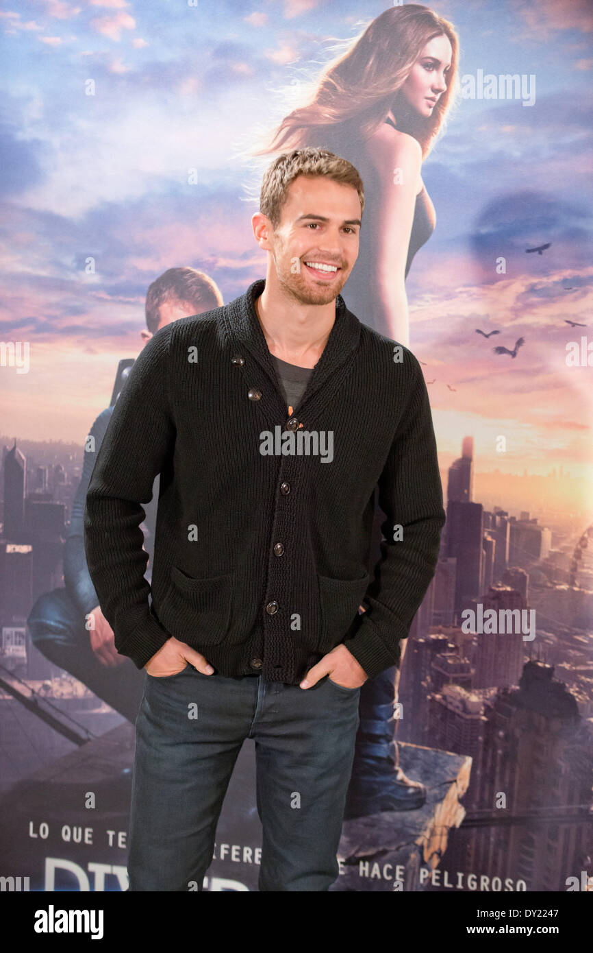 Madrid, Spain. 3rd Apr, 2014. English actor Theo James poses for ...