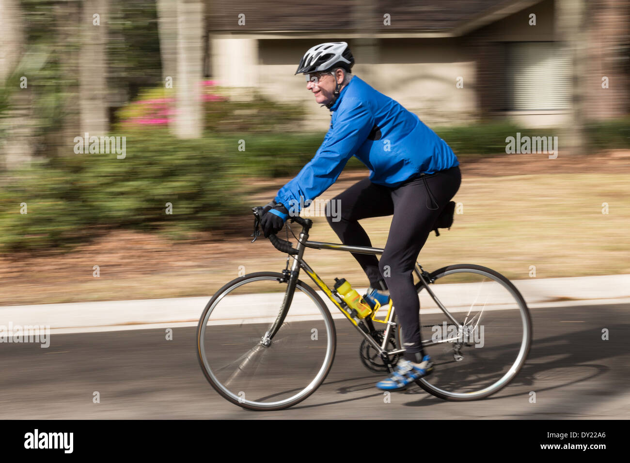 Moving movement ride rider riding bike biker hi-res stock photography ...