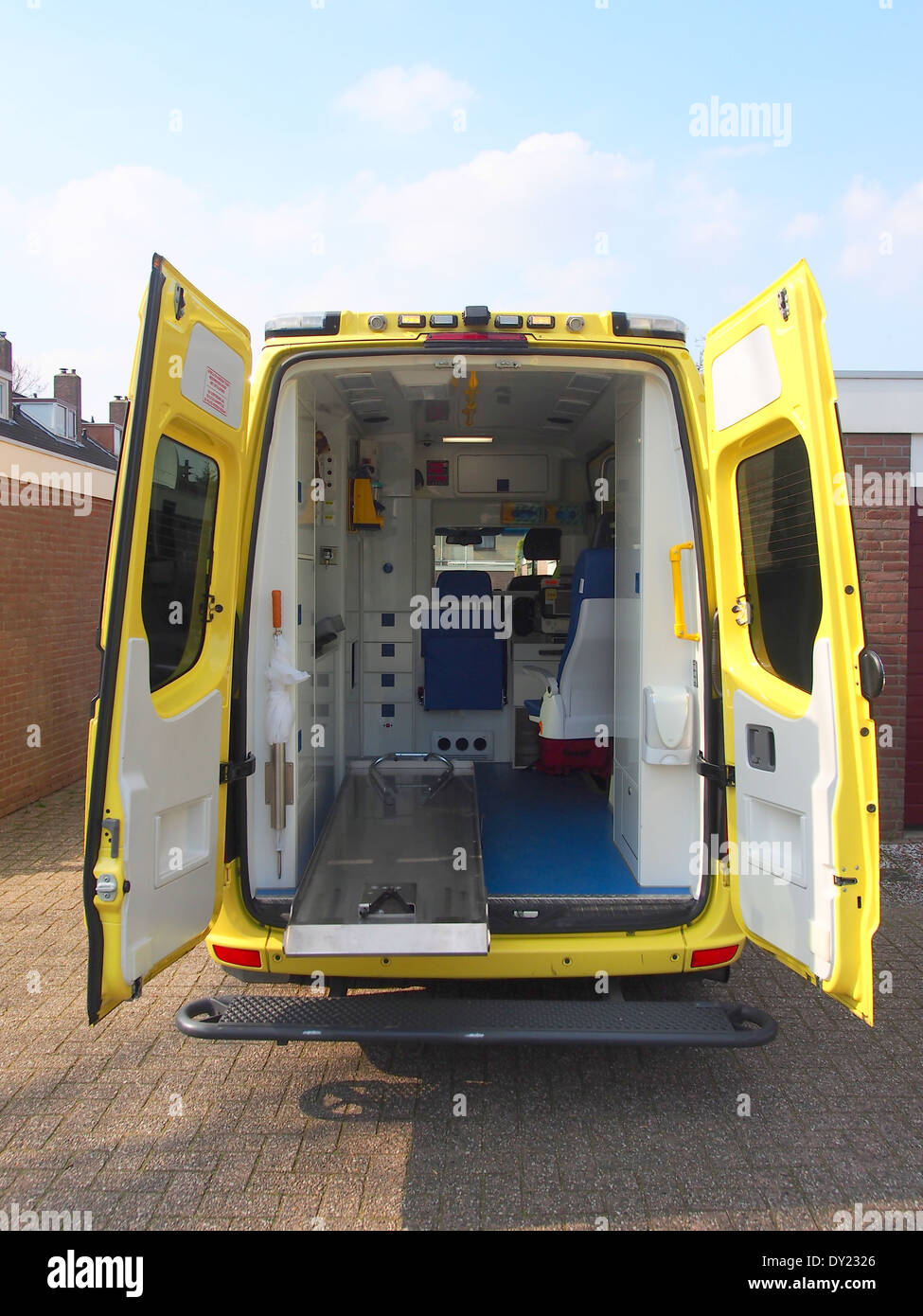 Mercedes ambulance kennemerland hi-res stock photography and images - Alamy