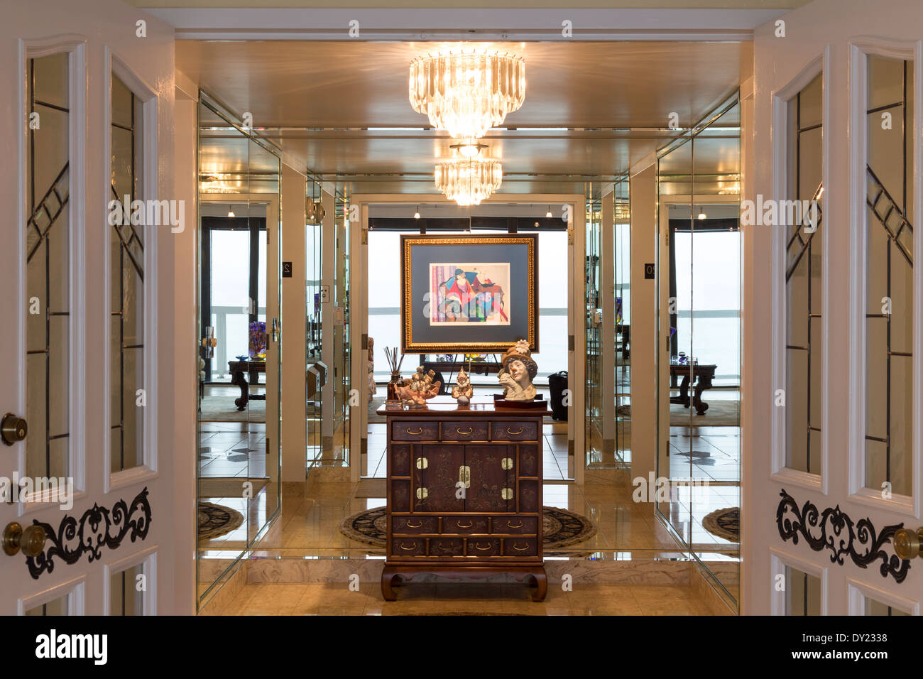 Luxury condo interior hi-res stock photography and images - Alamy