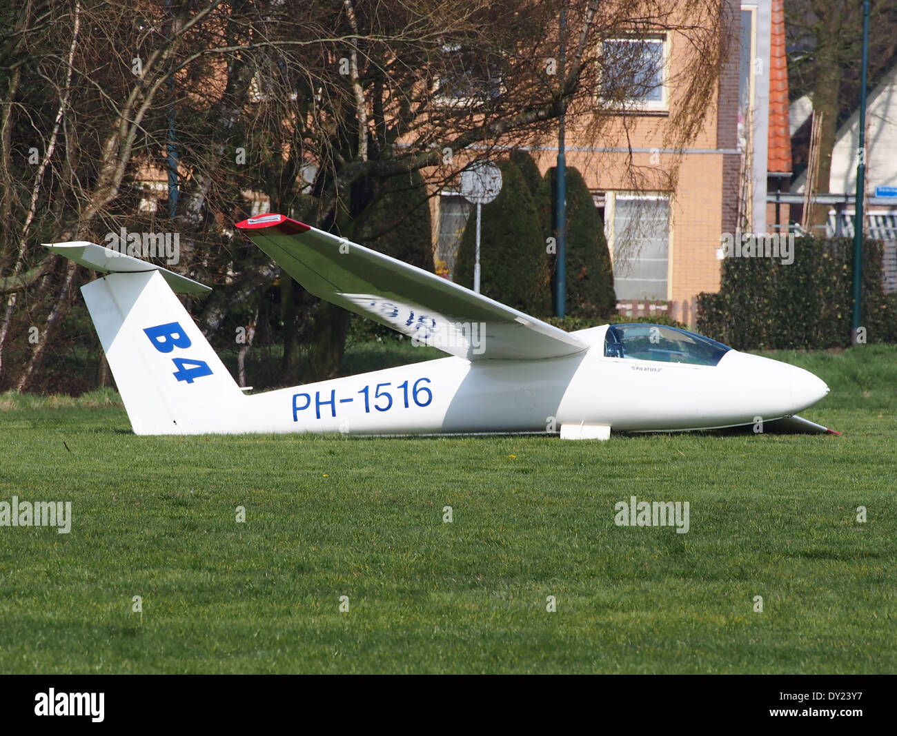 A photo of the PH-1516 Pilatus B4-PC 11AF aircraft at Hilversum Airport ...