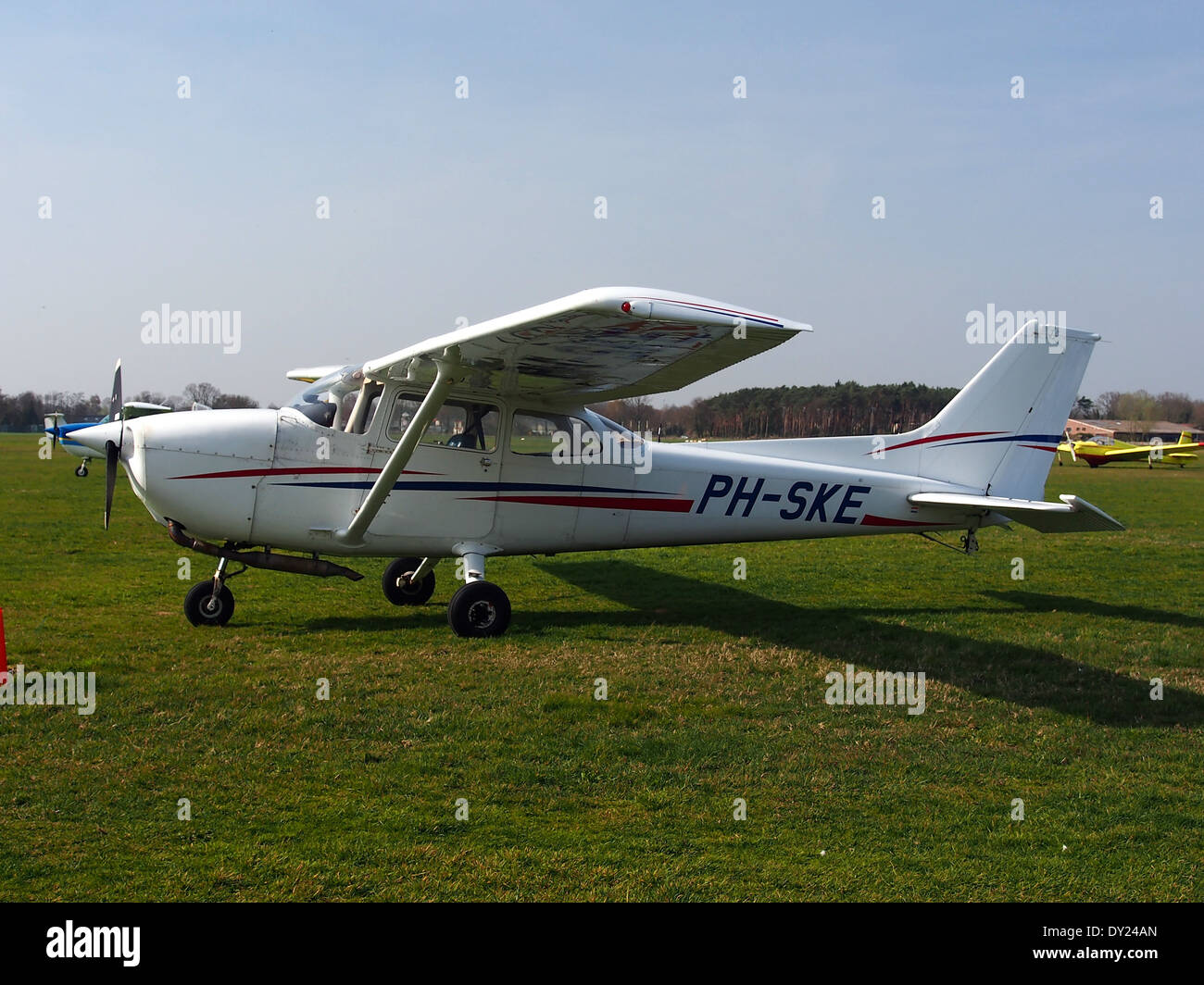PH-SKE, Cessna 172P at Hilversum Airport (ICAO EHHV), photo3 Stock ...