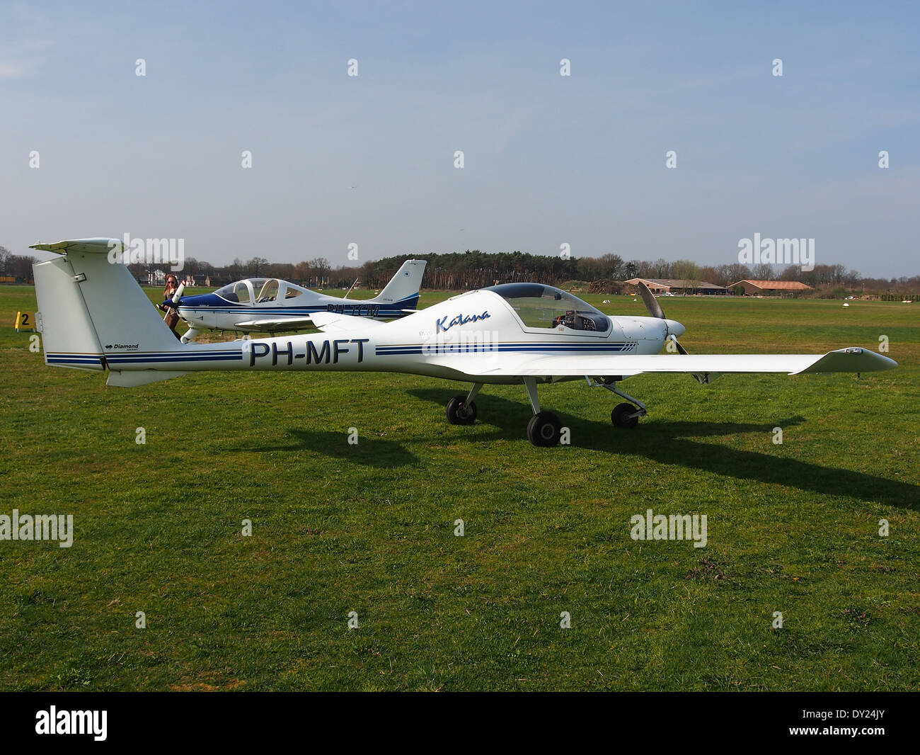 PH-MFT, HOAC DV-20-100 Katana at Hilversum Airport (ICAO EHHV), photo1 ...