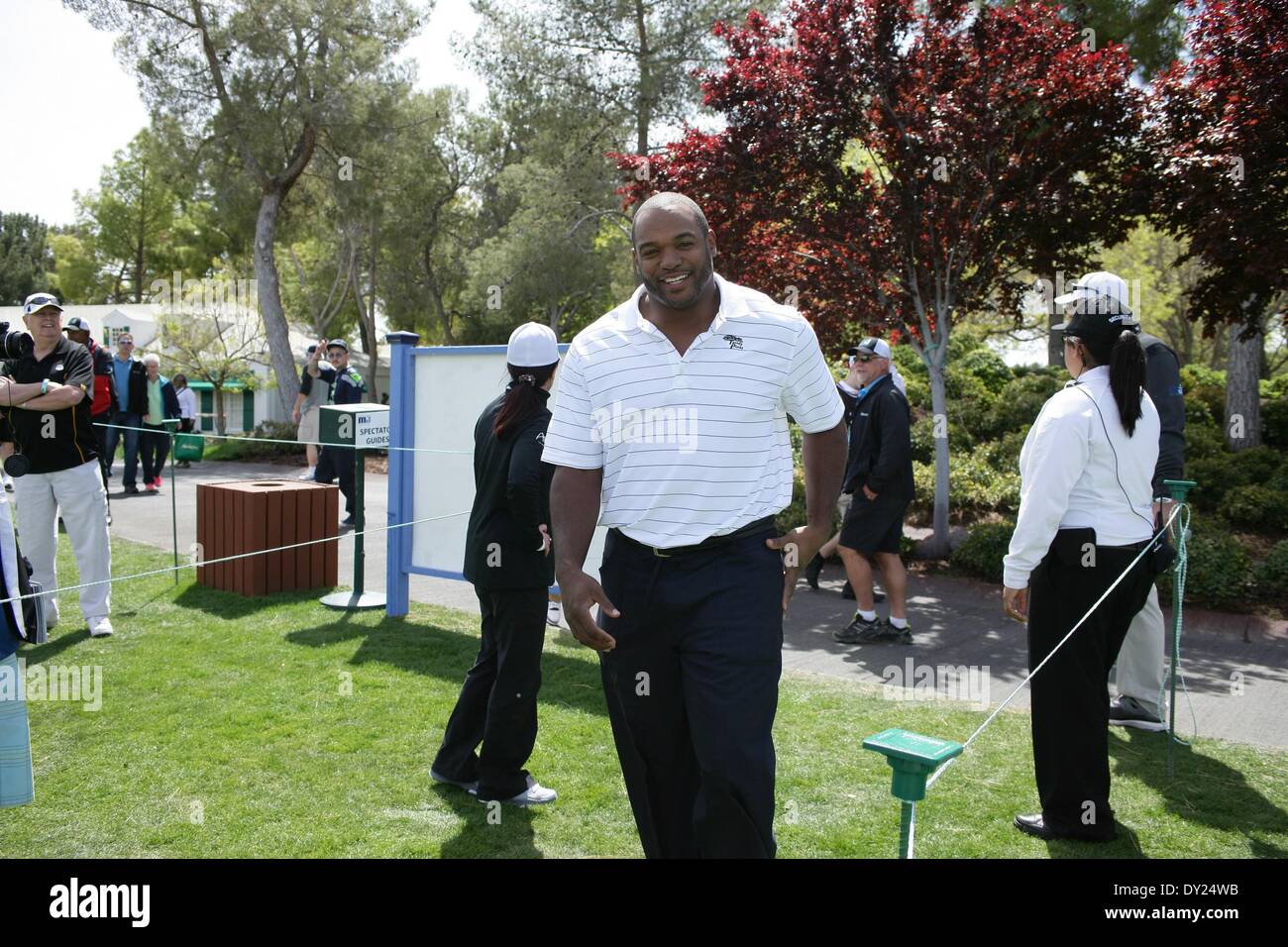 Dwight freeney hi-res stock photography and images - Alamy