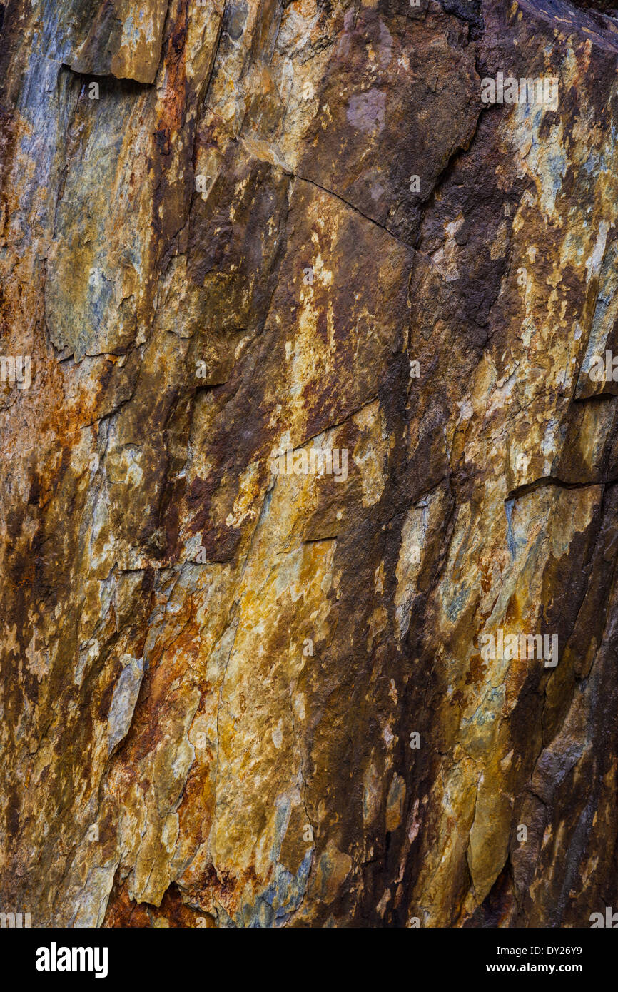 Exposed rock face hi-res stock photography and images - Alamy