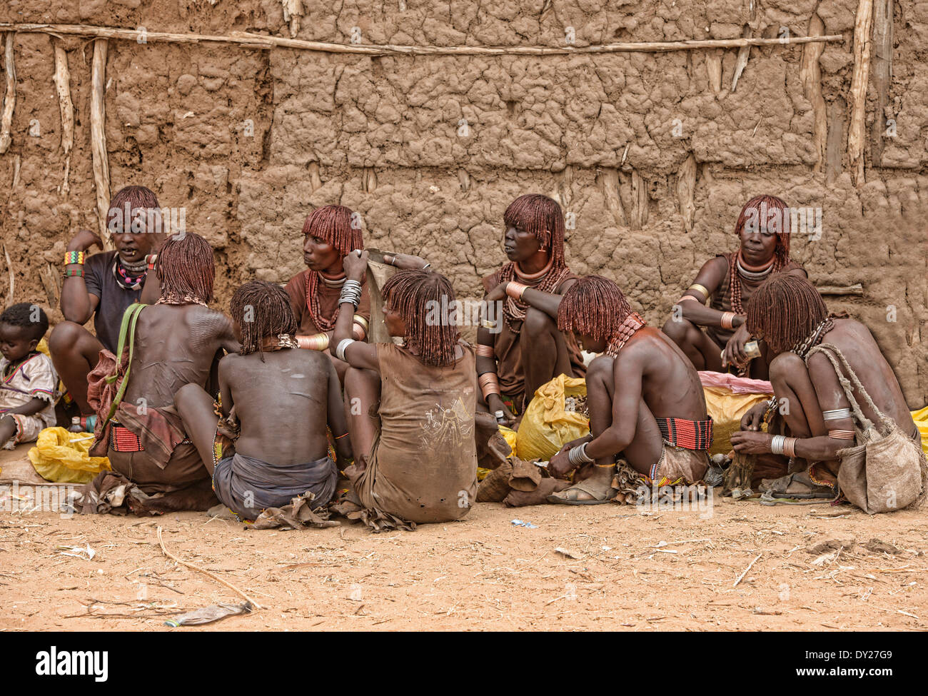 Hamer women in the weekly market in Dimeka in the Omo Valley, Ethiopia ...