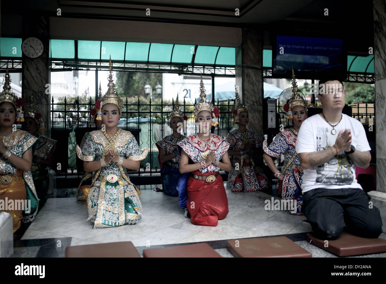 Folkplay hi-res stock photography and images - Alamy