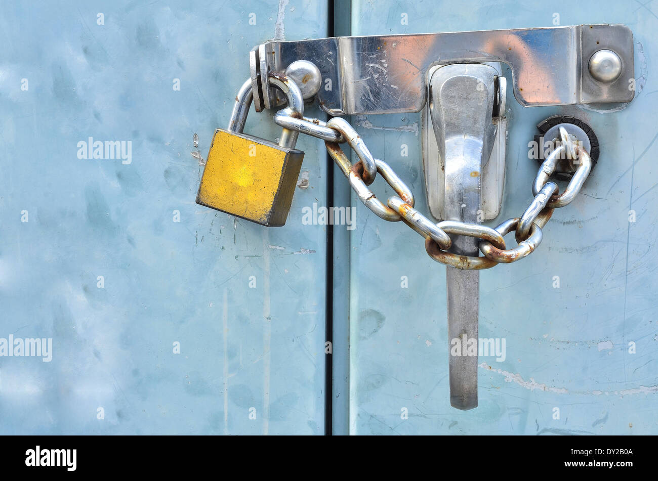 Locked gate hi-res stock photography and images - Alamy
