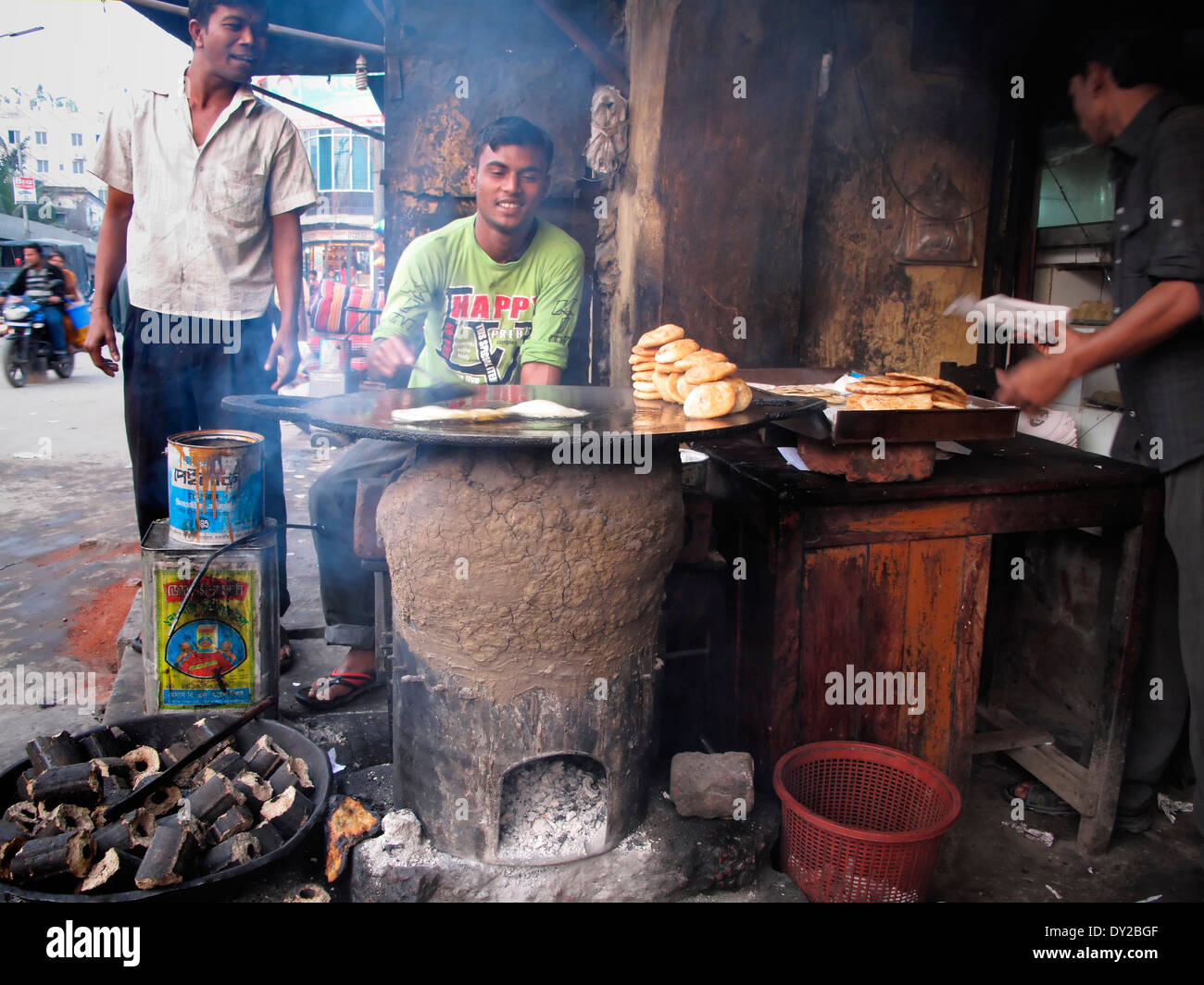 Cooking on fire Stock Photo - Alamy
