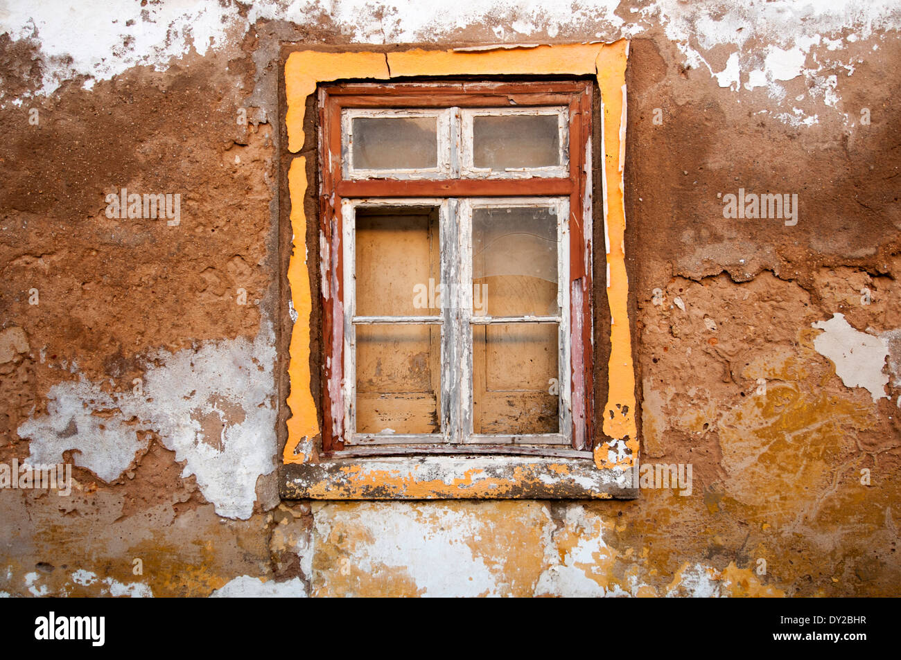 Peeling plaster hi-res stock photography and images - Alamy