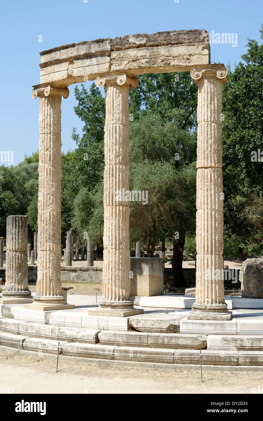 The 4th century BC circular Philippeion votive monument dedicated to ...