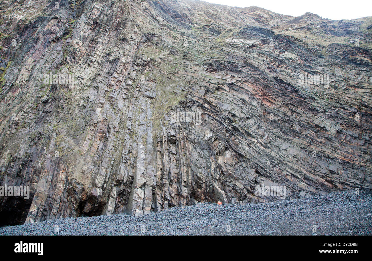 Tilted sedimentary rock layers in hi-res stock photography and images ...