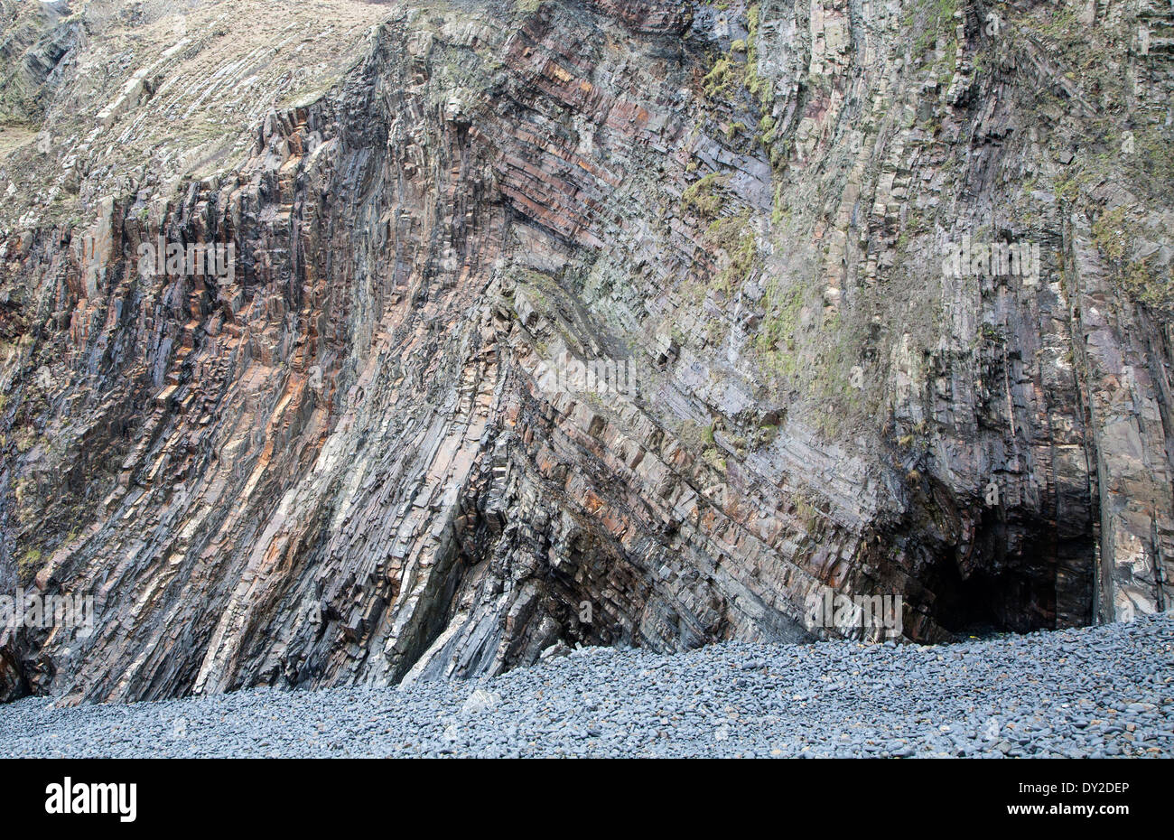 Tilted sedimentary rock layers in hi-res stock photography and images ...