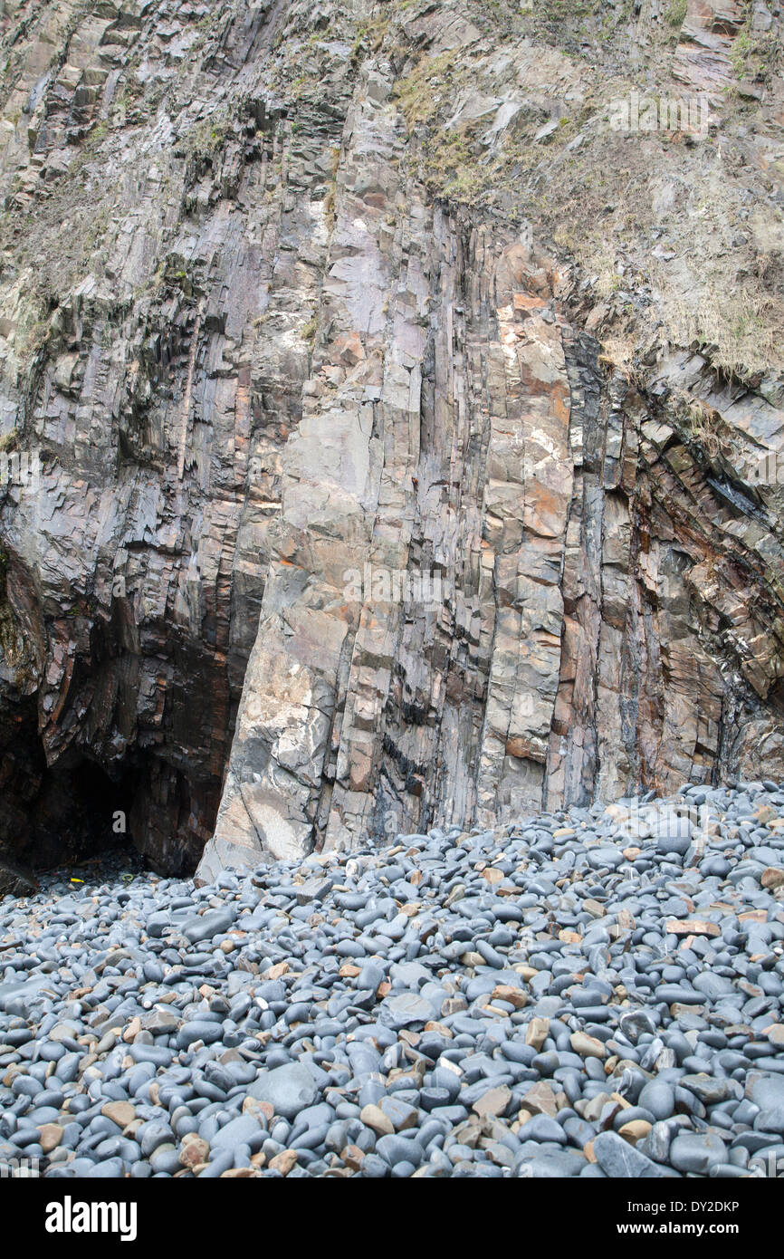 Tilted sedimentary rock layers in hi-res stock photography and images ...