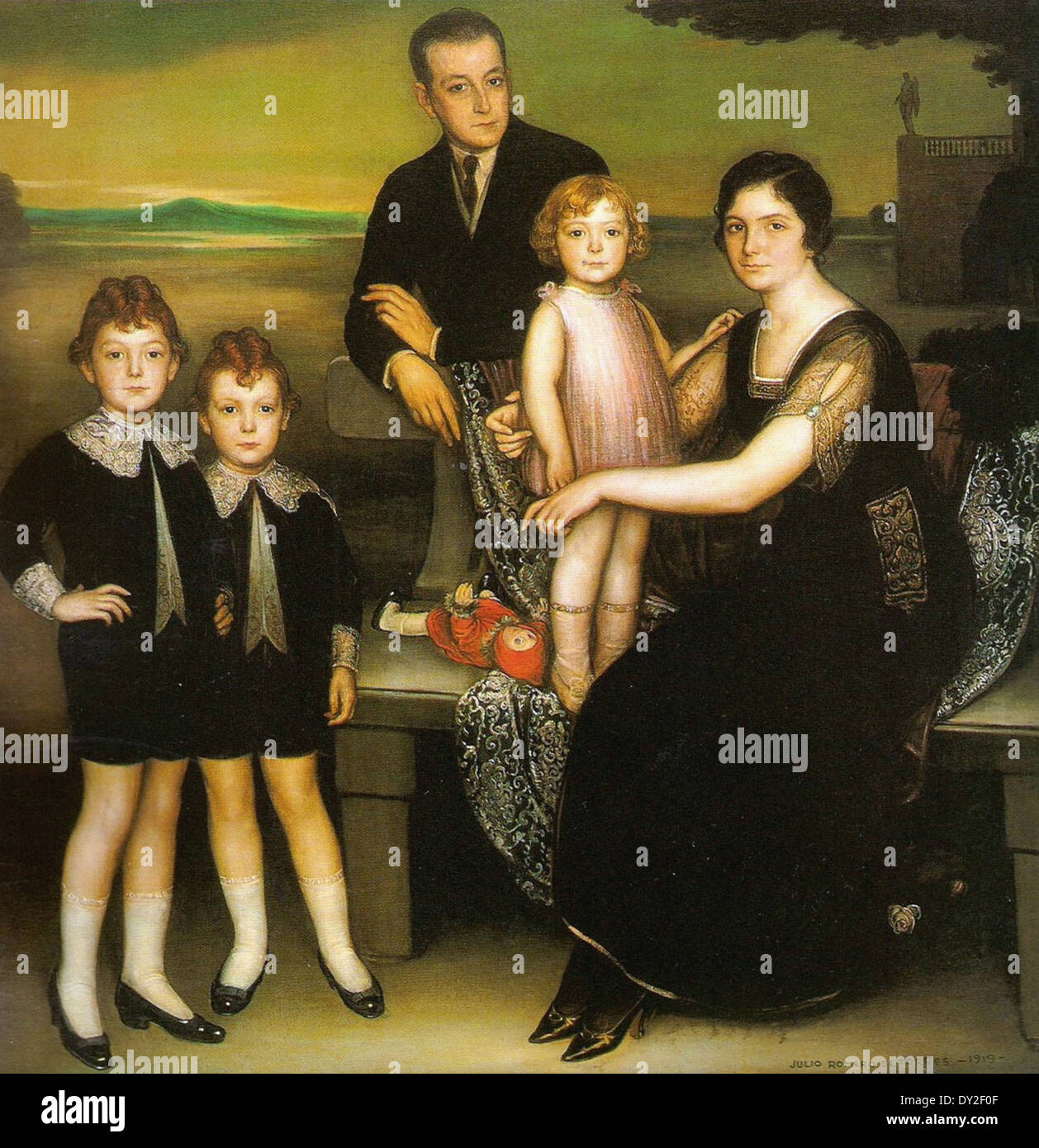 Julio Romero de Torres Familia Besabe Stock Photo - Alamy