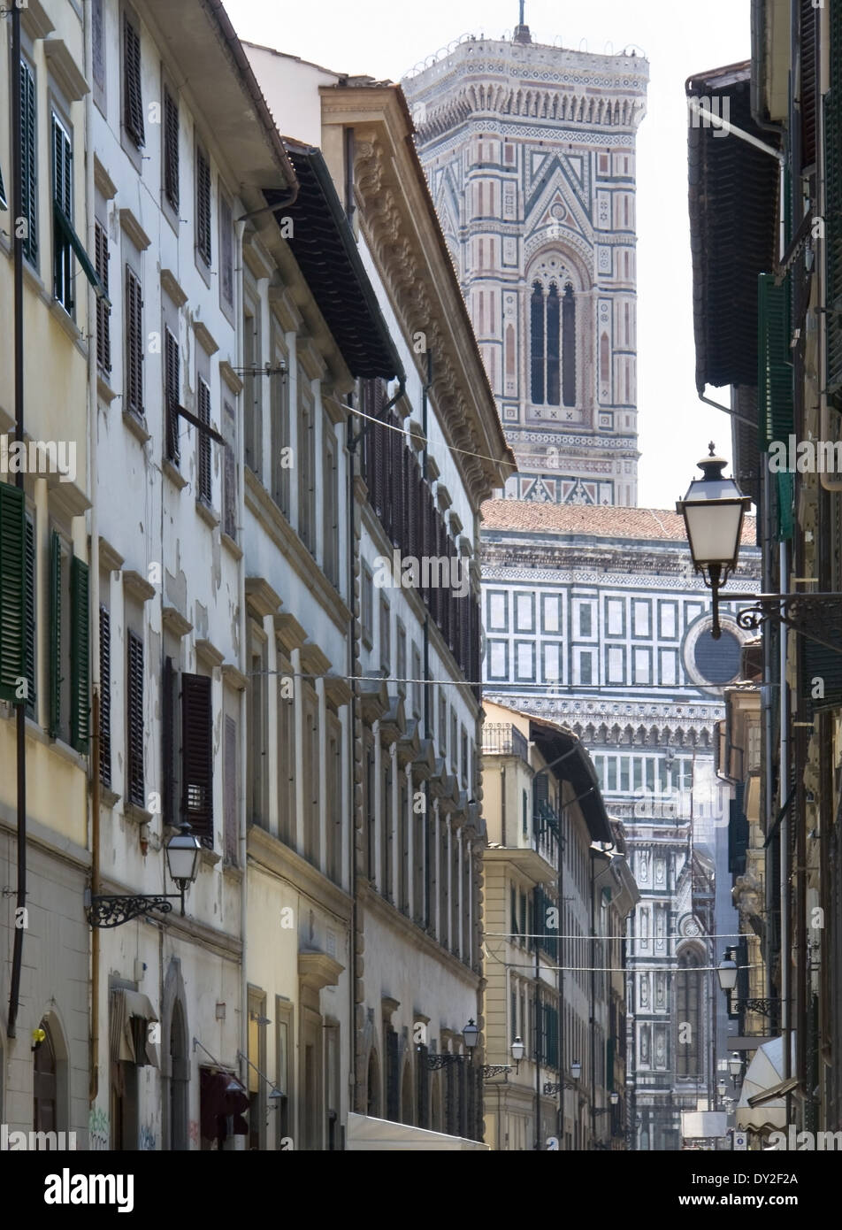 Alleyway in florence italy hi-res stock photography and images - Alamy