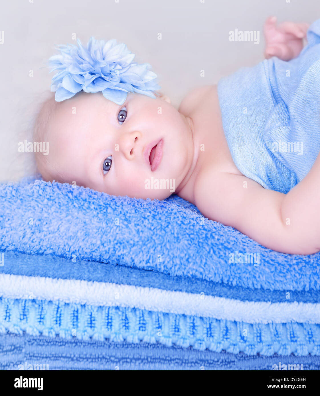 Portrait of newborn girl hi-res stock photography and images - Alamy