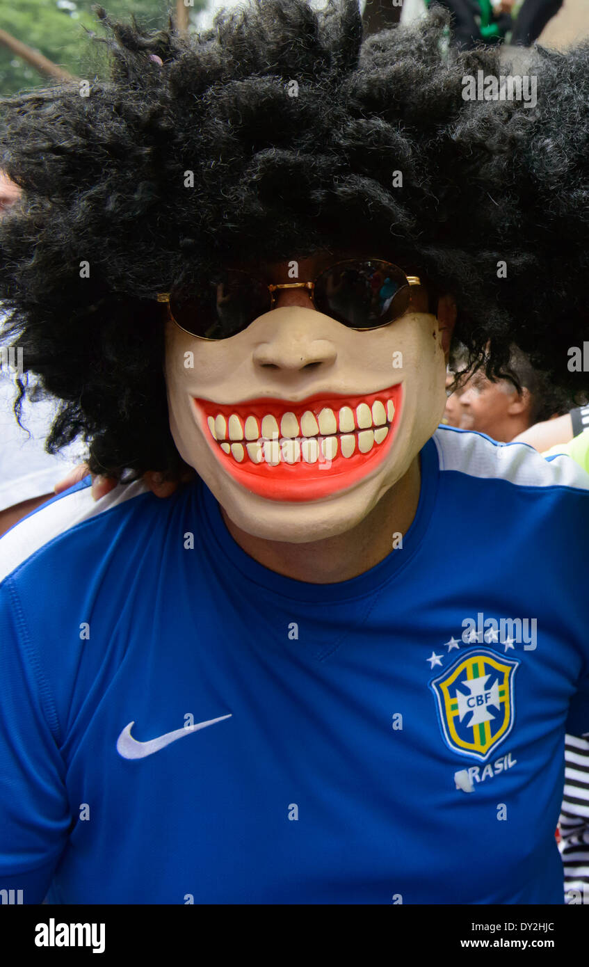 Grinning mask hi-res stock photography and images - Alamy