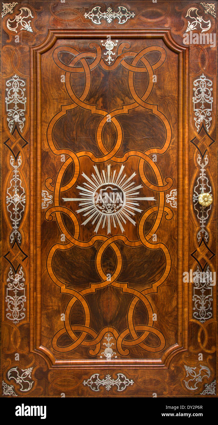 Intarsia hi-res stock photography and images - Alamy