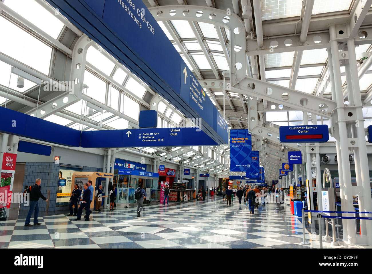 Chicago O'Hare Airport interior Stock Photo - Alamy