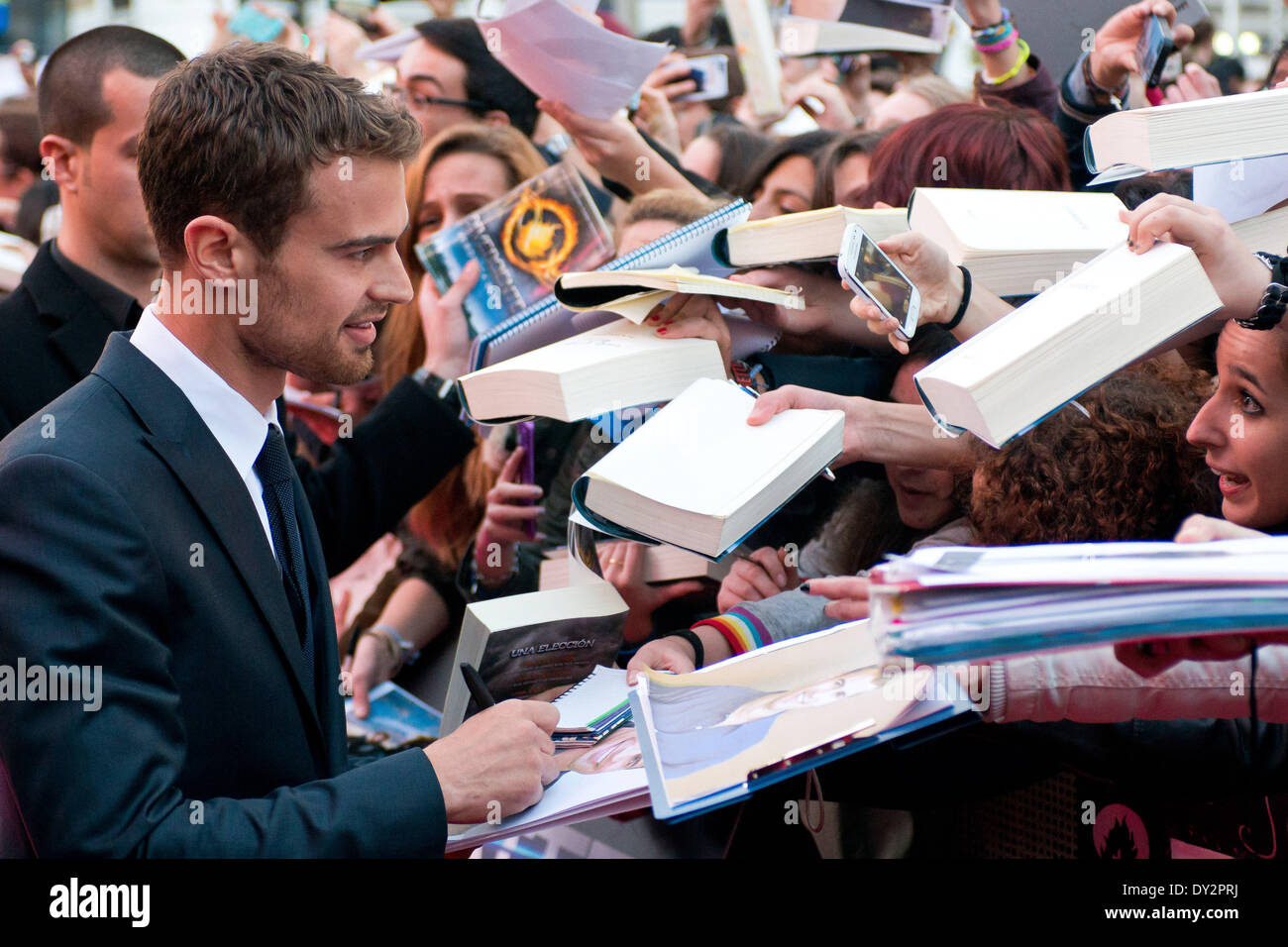 Madrid, Spain. 3rd Apr, 2014. English actor Theo James poses for ...