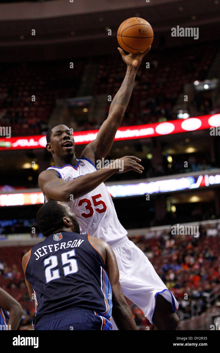 Sims 2 game hi-res stock photography and images - Alamy