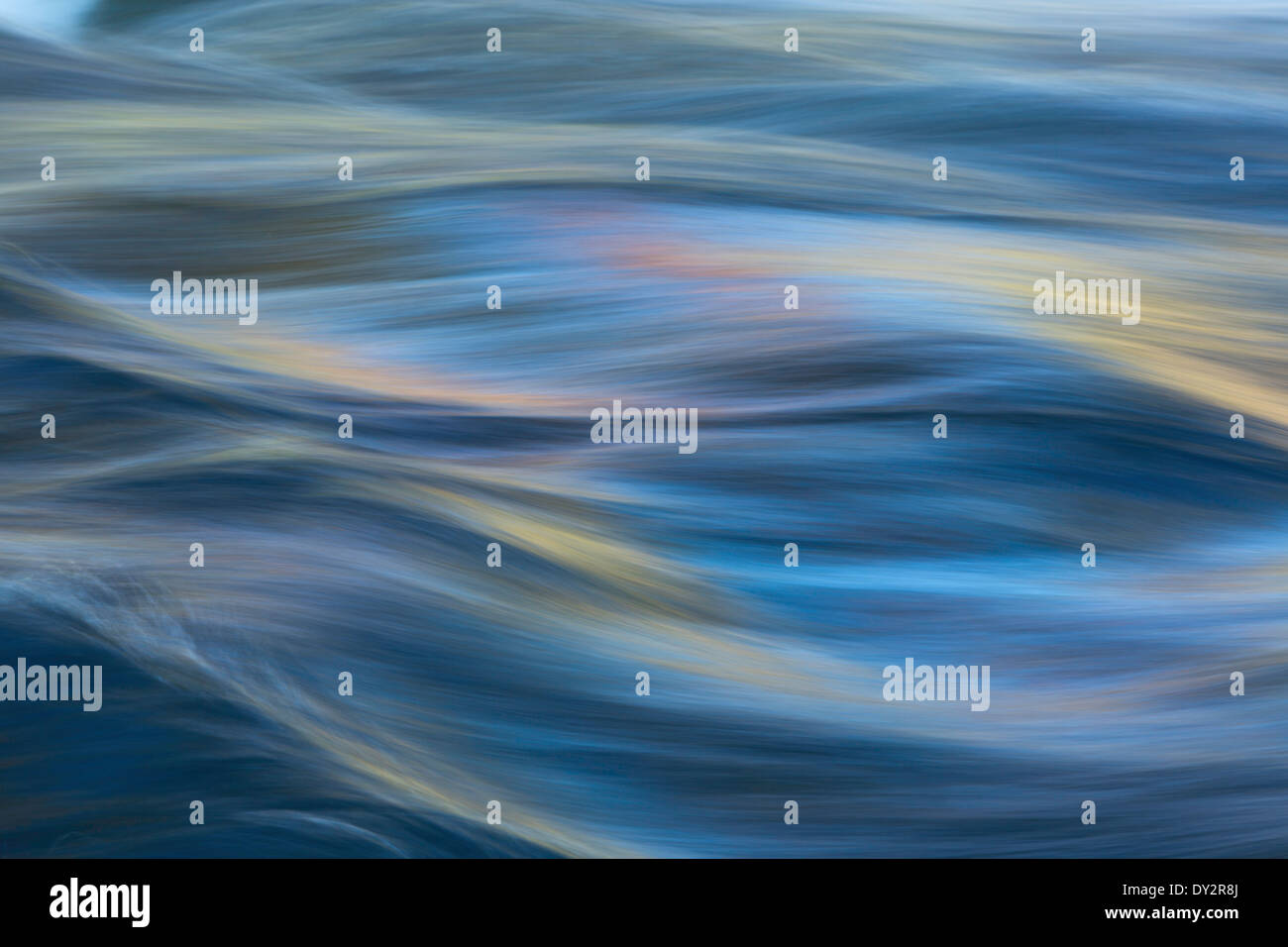 A standing wave in the Deschutes River near Bend, Oregon reflects the ...