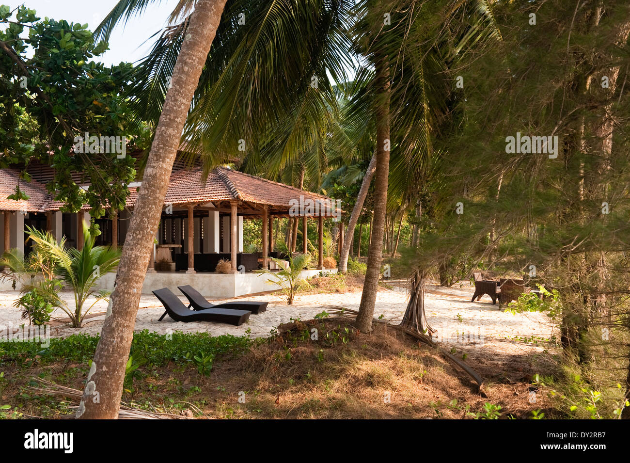 Coconut house hi-res stock photography and images - Alamy