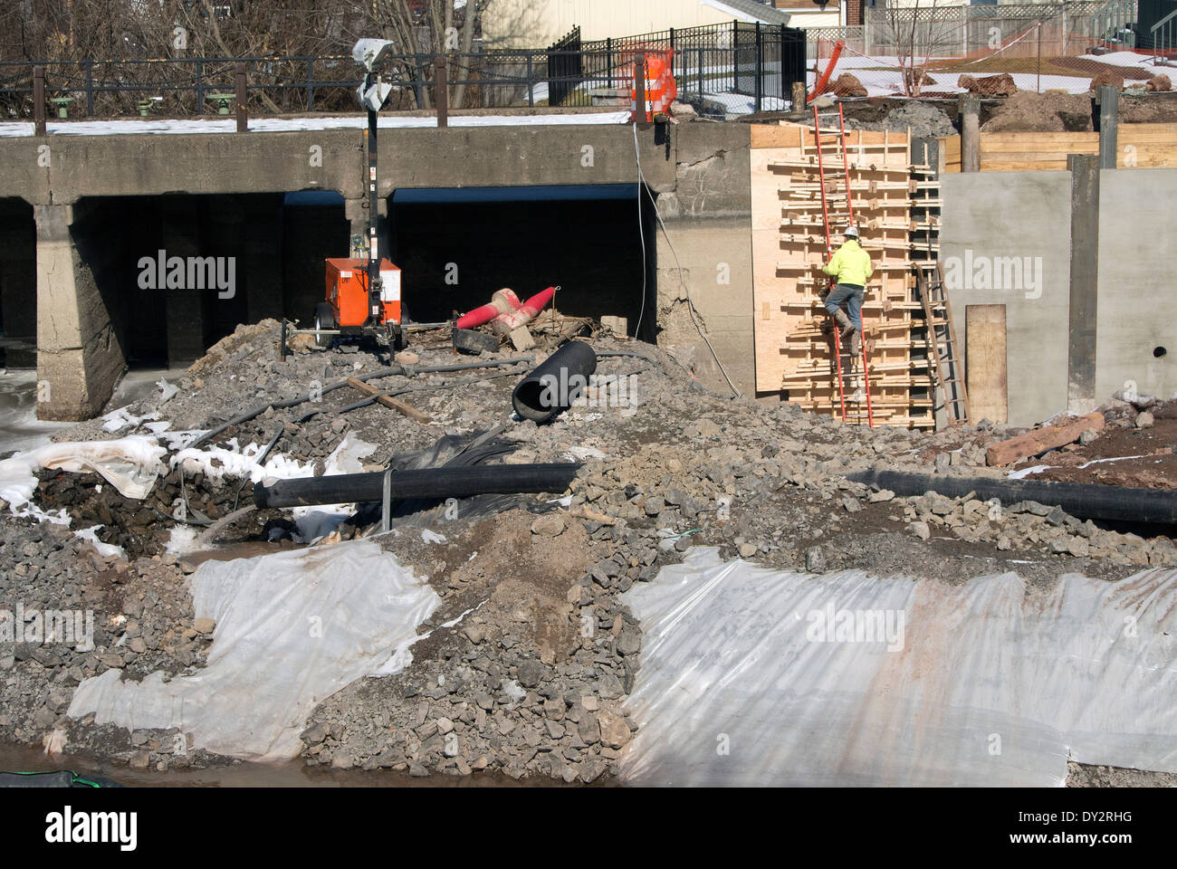 Construction work erie canal hi-res stock photography and images - Alamy