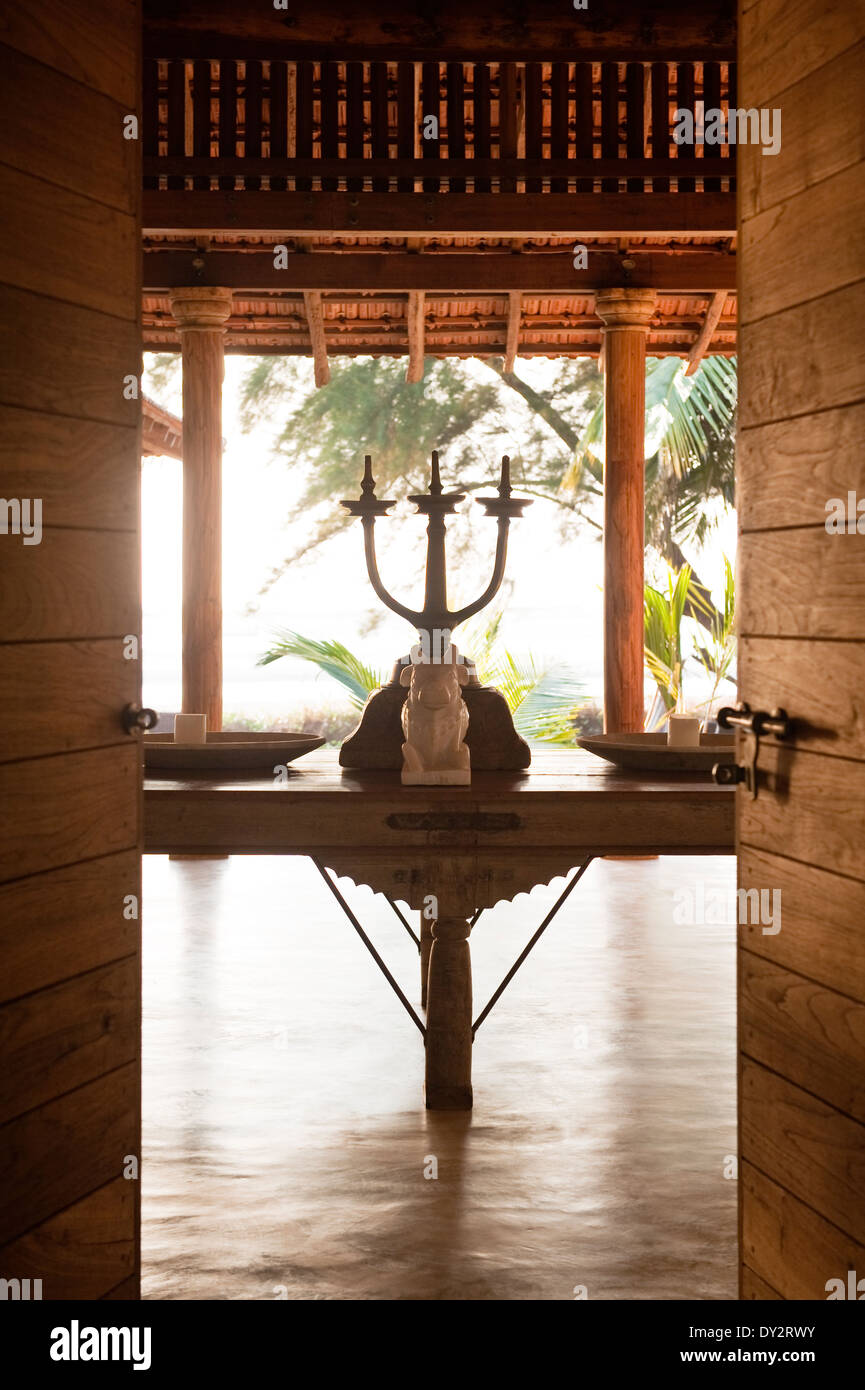 Indian house doors hi-res stock photography and images - Alamy