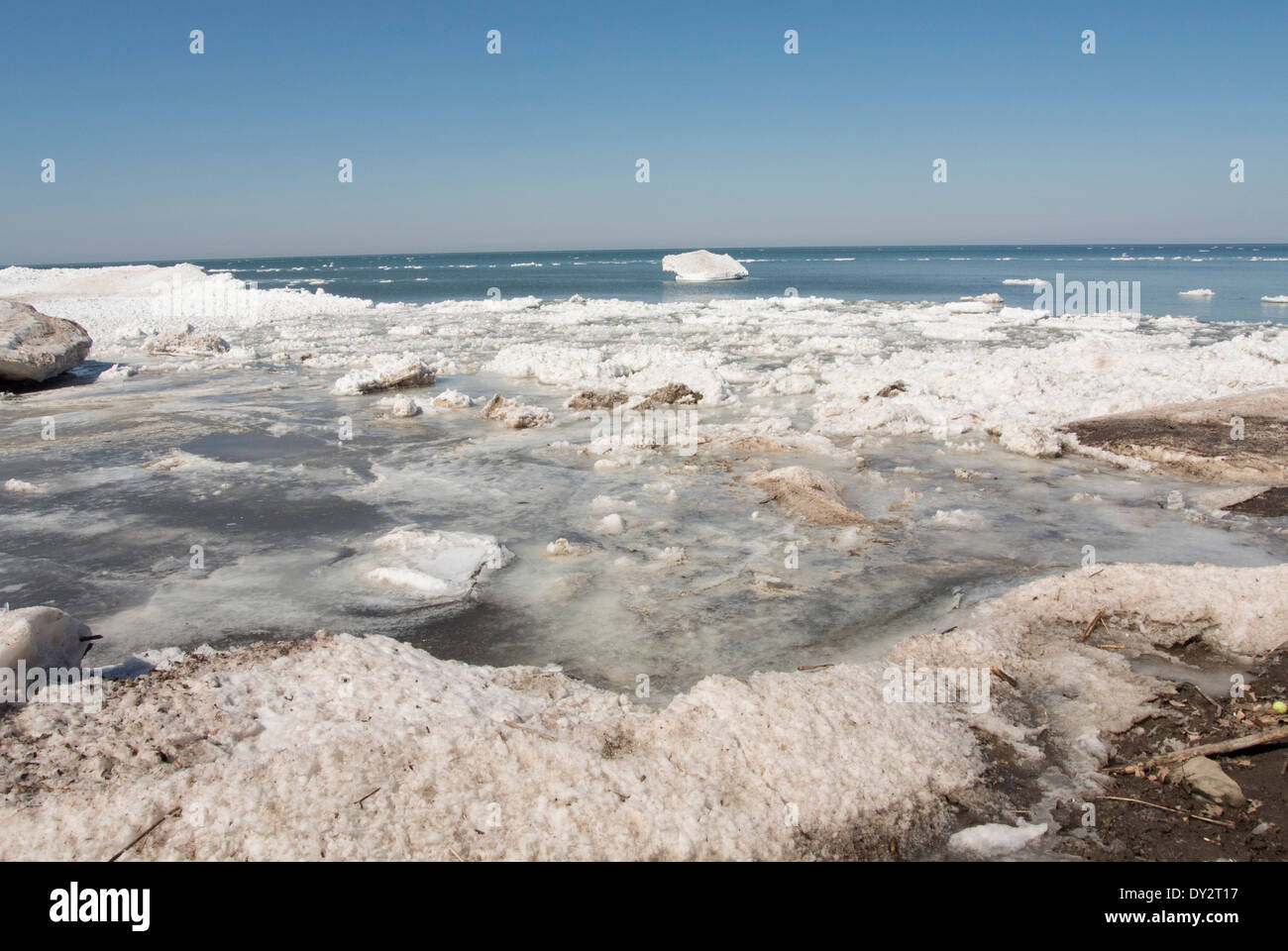Ice build up on Lake Ontario shore line Stock Photo - Alamy