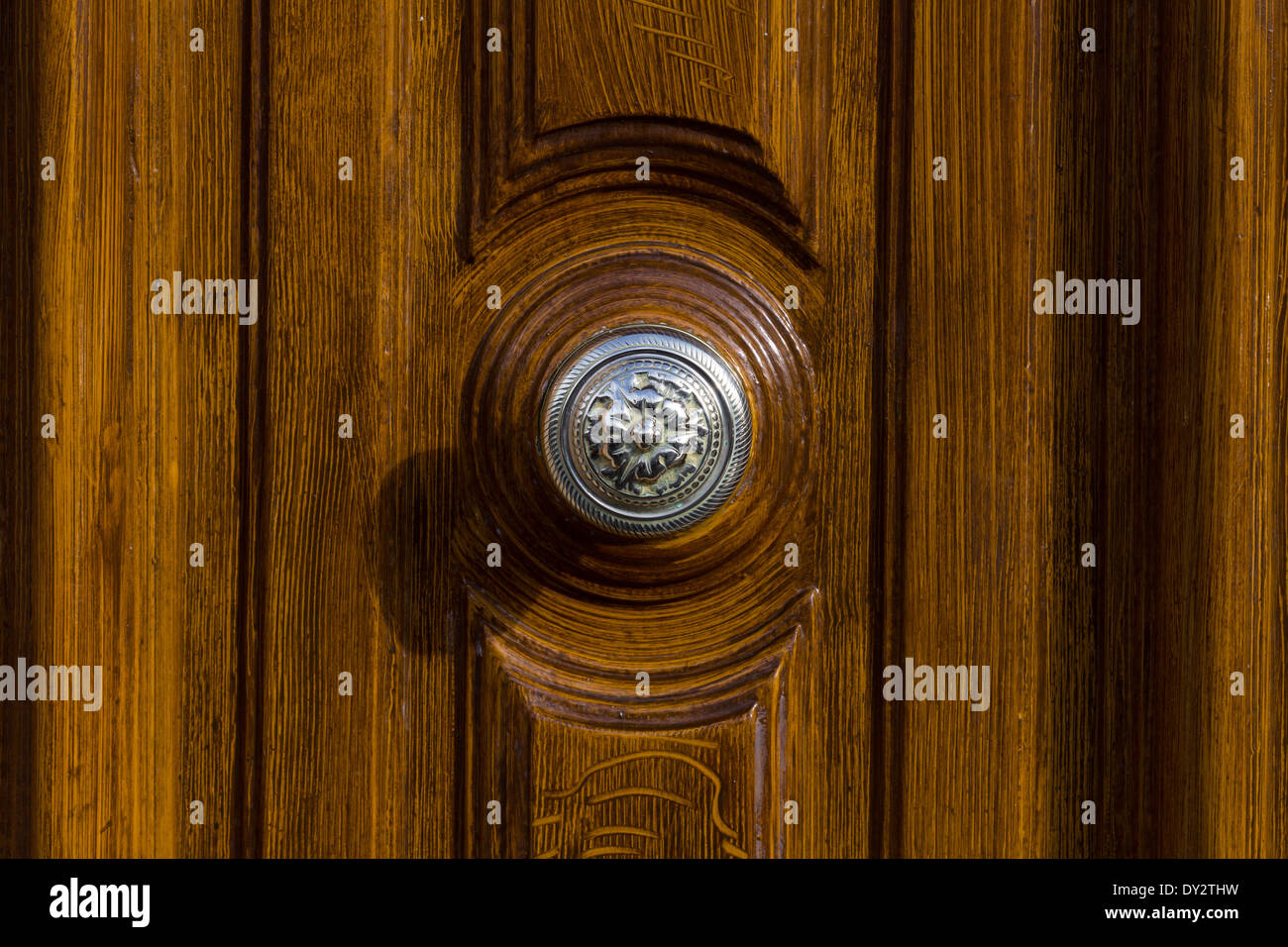 Silver door hi-res stock photography and images - Alamy