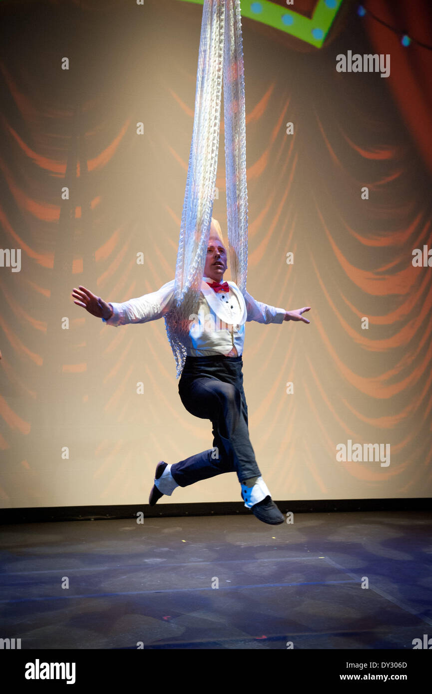 Bello clown hi-res stock photography and images - Alamy