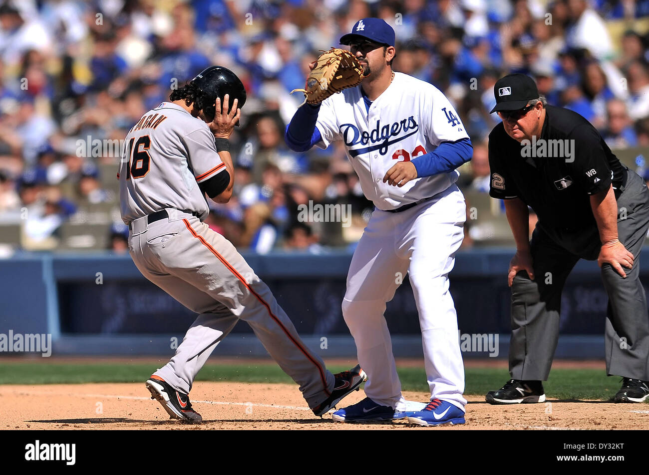 Los Angeles, CA, USA. 4th Apr, 2014. San Francisco Giants center ...