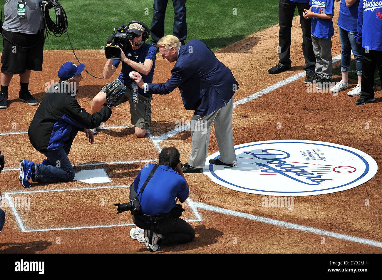 Los Angeles, CA, USA. 4th Apr, 2014. Los Angeles Dodgers Announcer Vin ...
