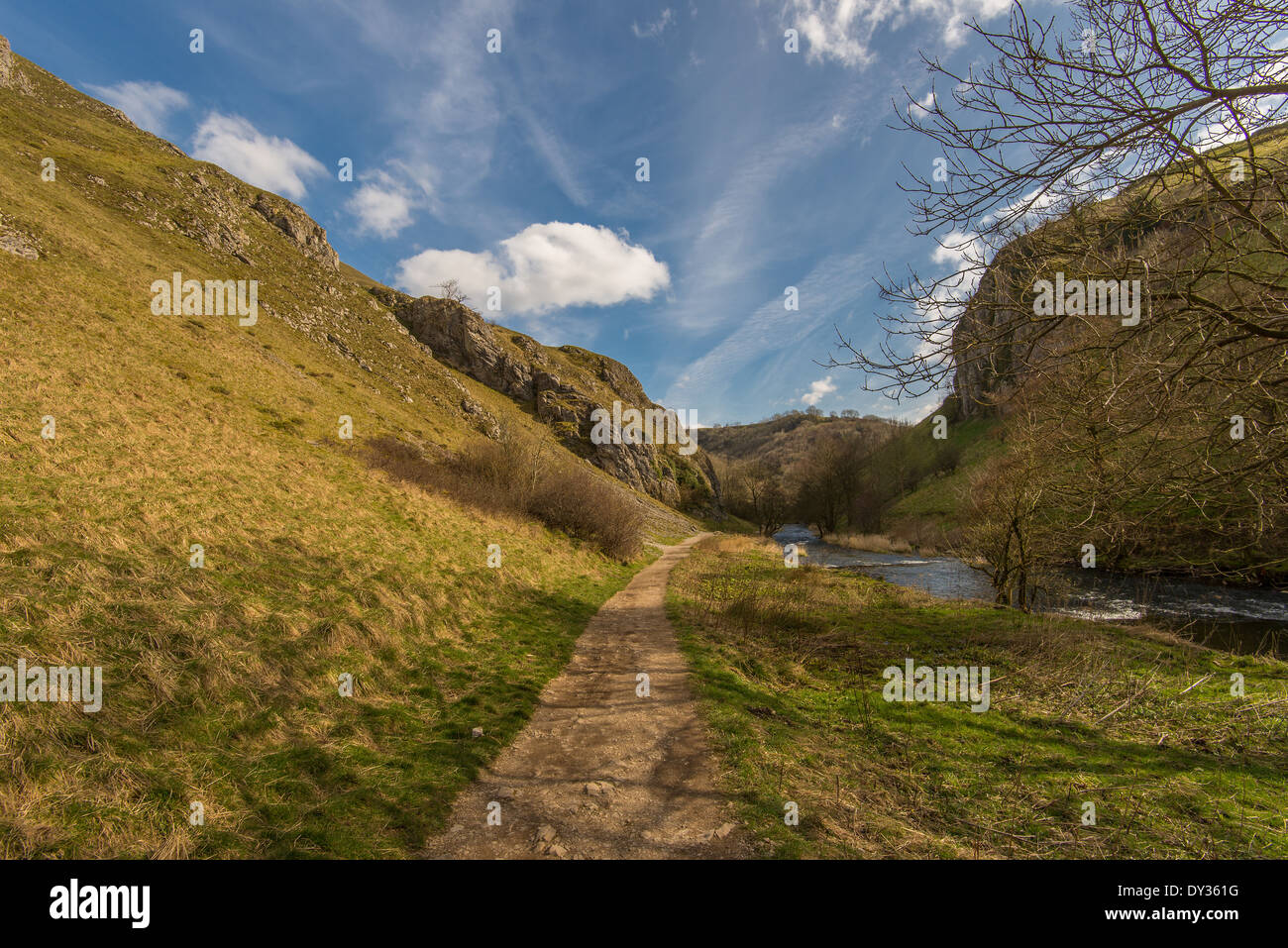 Dove dale spring hi-res stock photography and images - Alamy