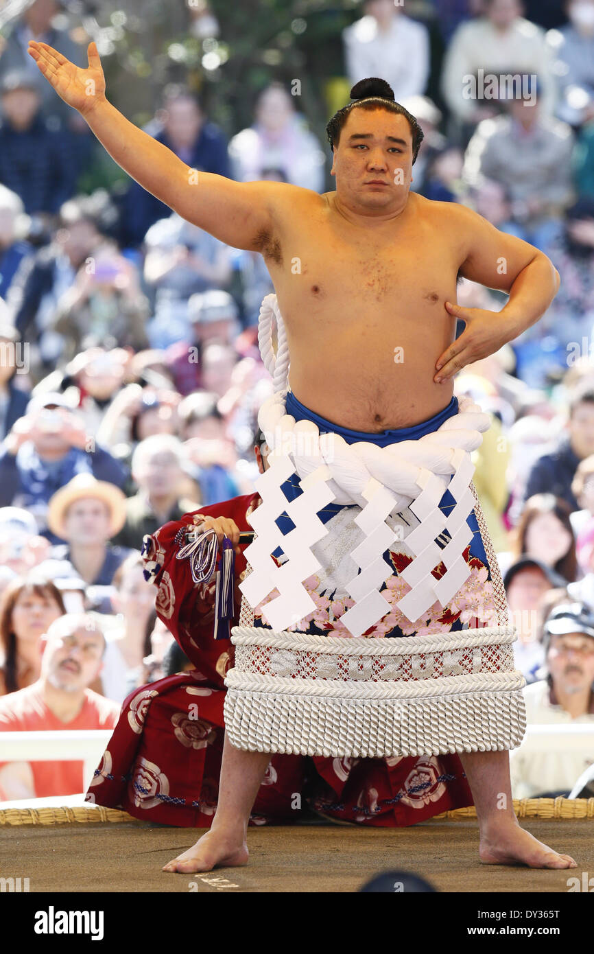 Tokyo, Japan. 5th Apr, 2014. Harumafuji Sumo : Sumo dedicated to the ...