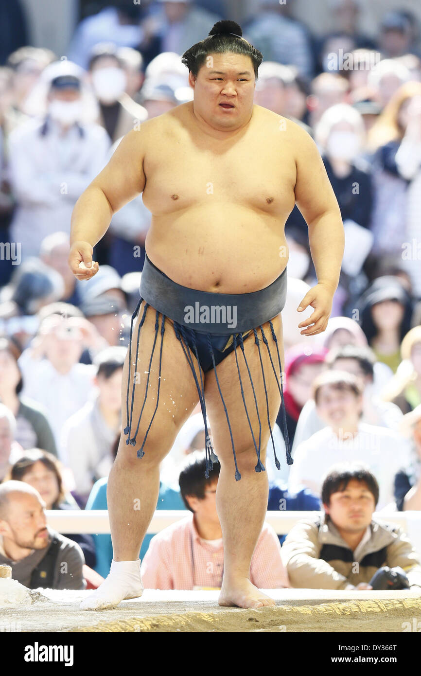 Tokyo, Japan. 5th Apr, 2014. Goeido Sumo : Sumo dedicated to the ...