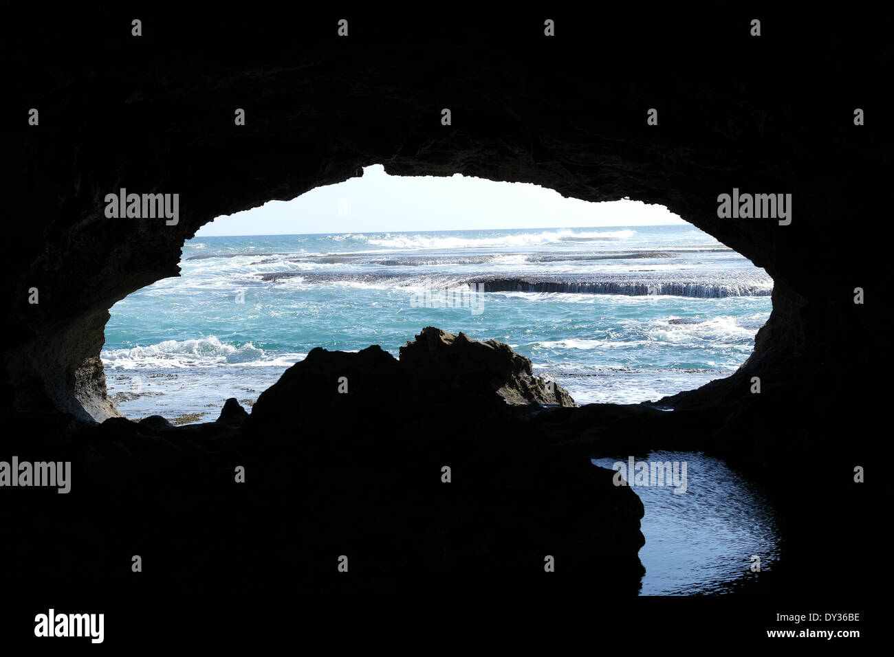 London bridge rock formation hi-res stock photography and images - Alamy