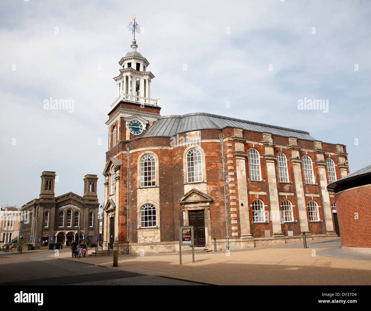 Georgian architecture of Saint George's chapel building completed 1721 ...
