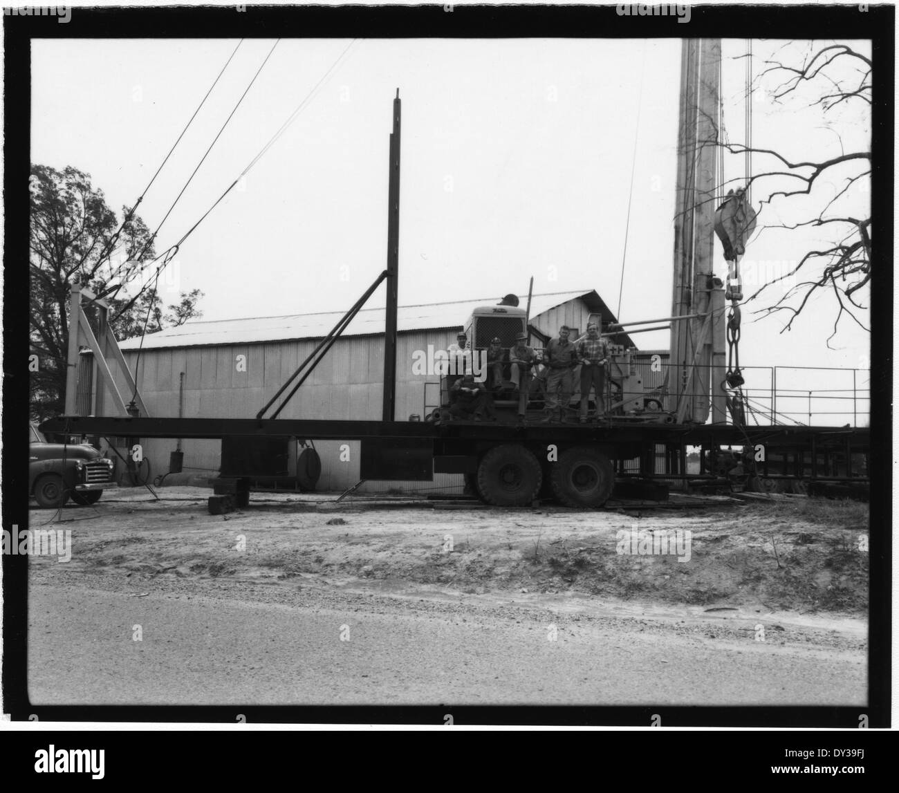 Early 1900s drilling rig hi-res stock photography and images - Alamy
