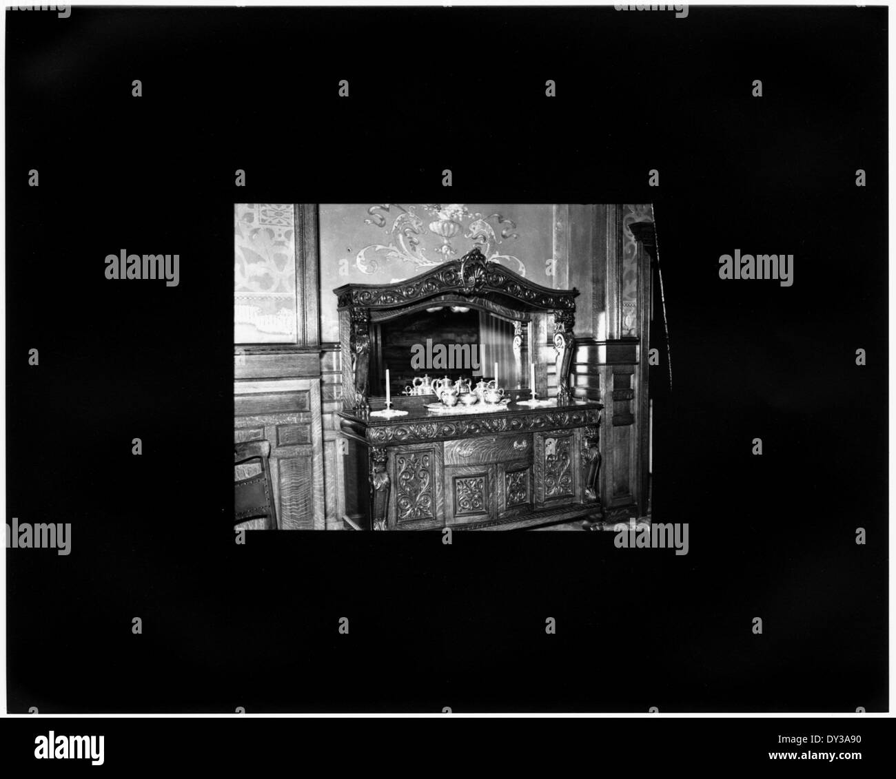 A photograph of the Daniel Studio and its property at 918 North State ...