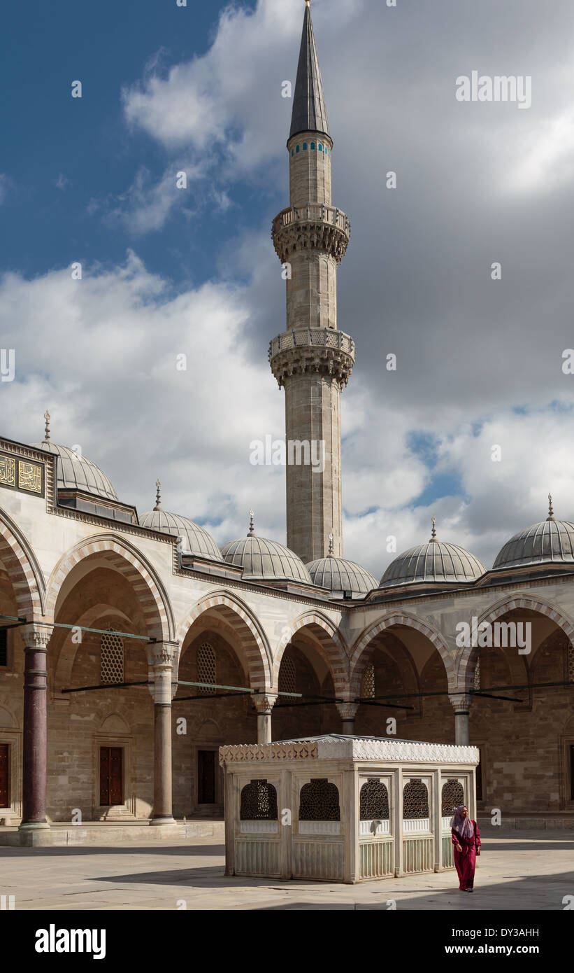 Architecture in Old Istanbul Stock Photo - Alamy