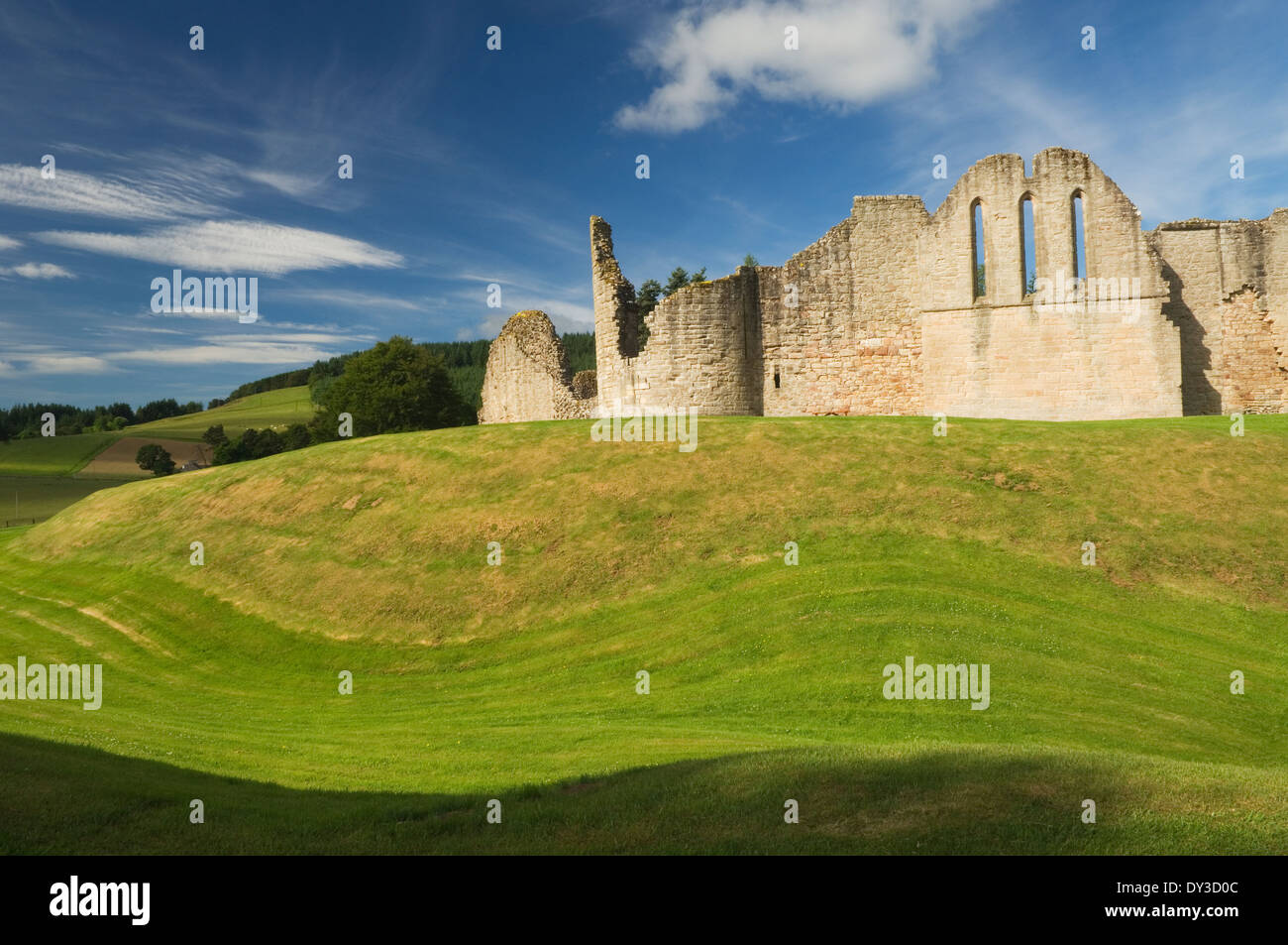 Kildrummy castle hi-res stock photography and images - Alamy