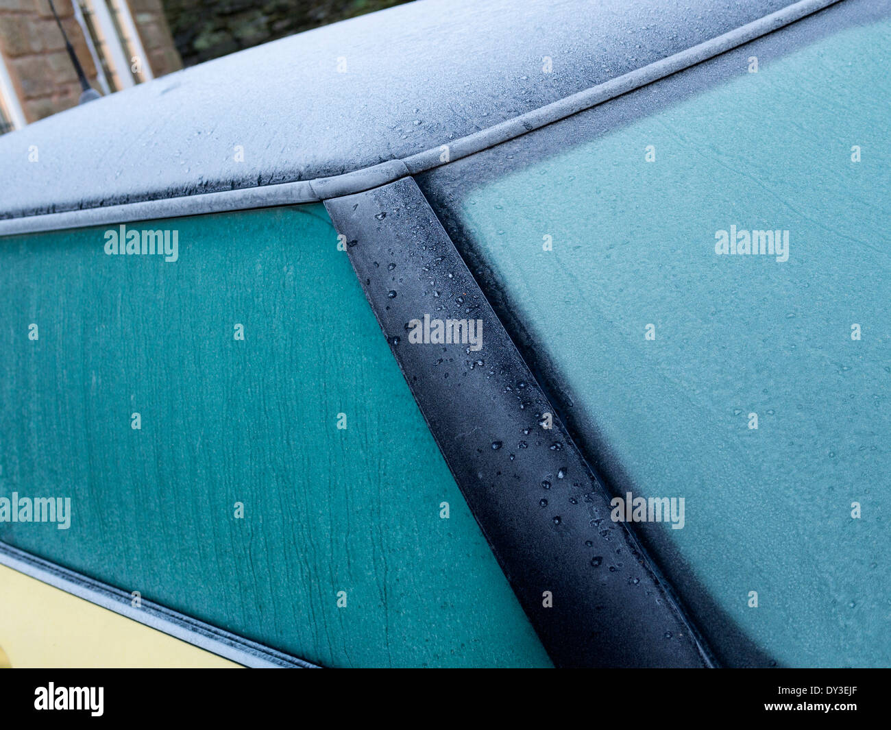 Weather season hi-res stock photography and images - Alamy
